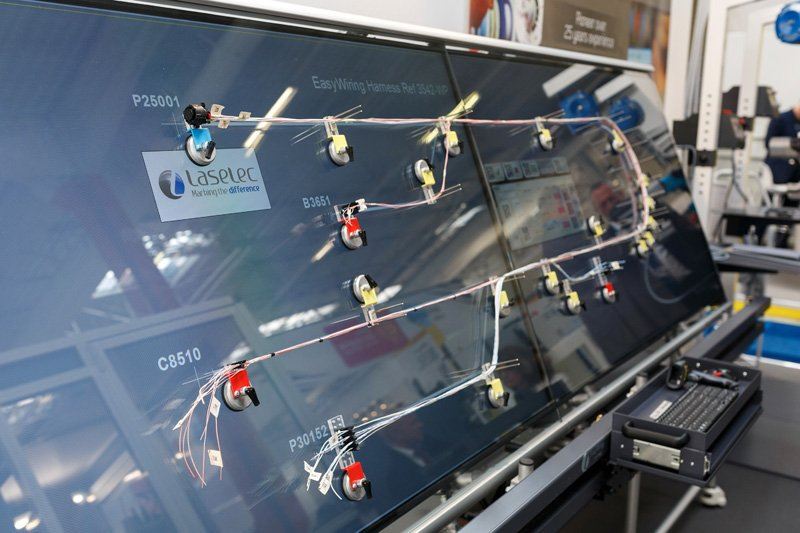 LASELEC - EASYWIRING | Unitek -Cable preparation, grouping technology