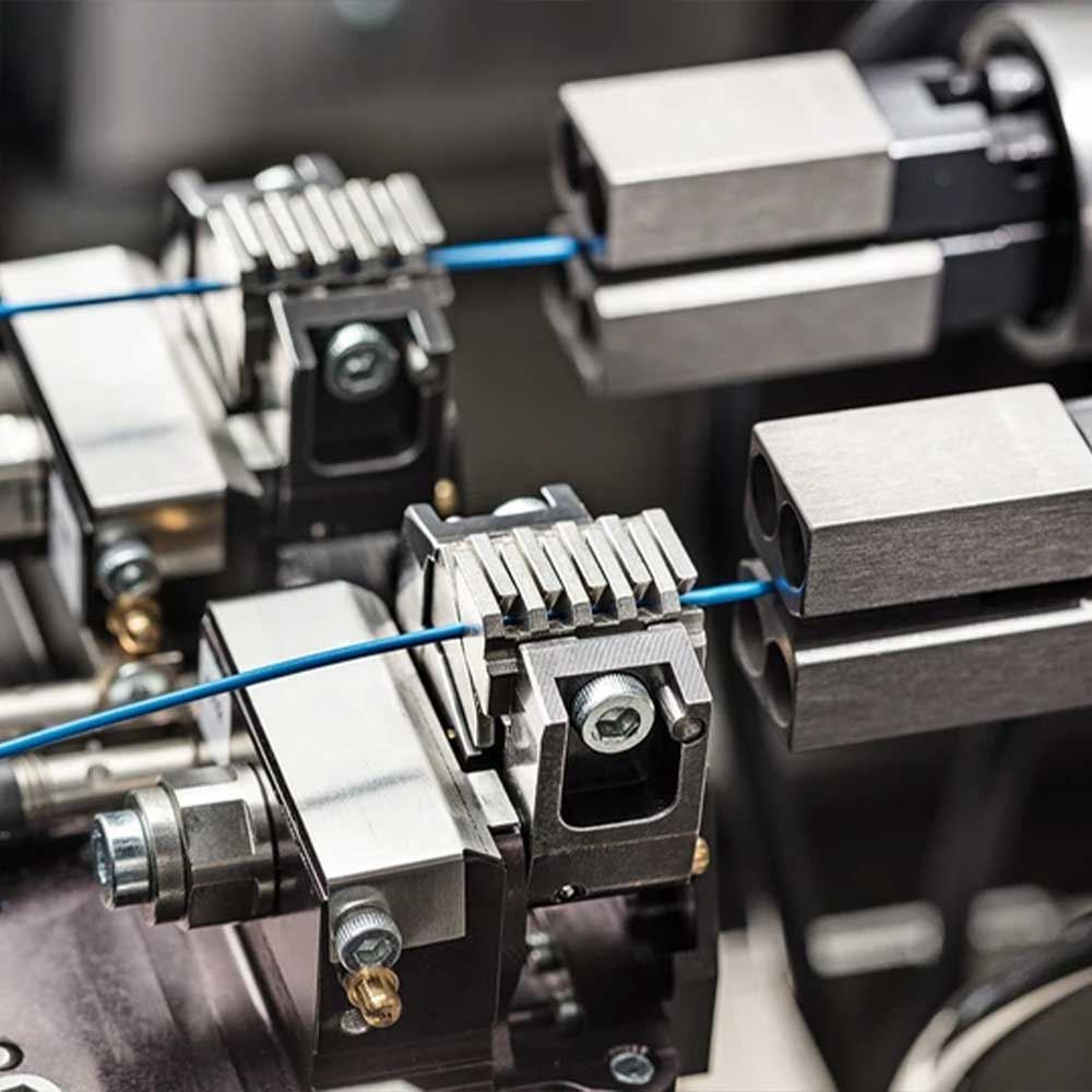 Komax Omega 740/750 - Crimping Machine | Unitek -Cable preparation ...