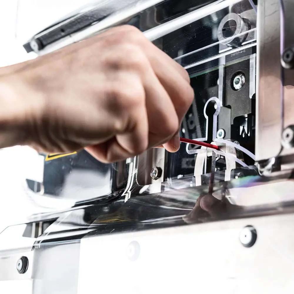 Delta 260 - Crimper | Unitek -Cable preparation, grouping technology