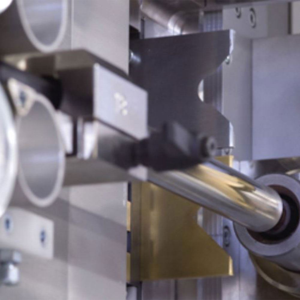 Komax Kappa 350 – Cut And Strip | Unitek -Cable preparation, grouping ...