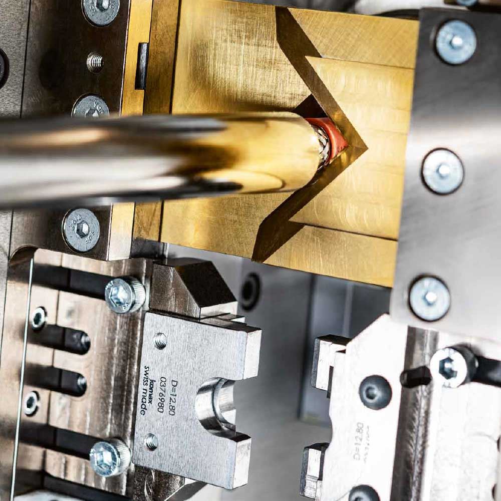 Komax Kappa 350 – Cut And Strip | Unitek -Cable preparation, grouping ...